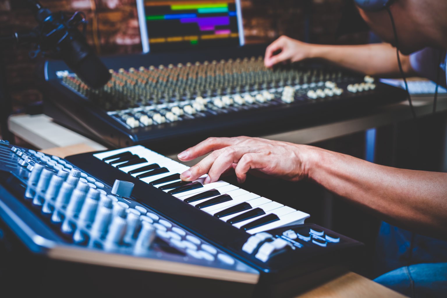 Producci n Musical MainTrack Studio Producci n Musical MainTrack Studio